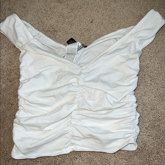 Forever 21 | Tops | White Scrunch Front Cropped Top | Poshmark
